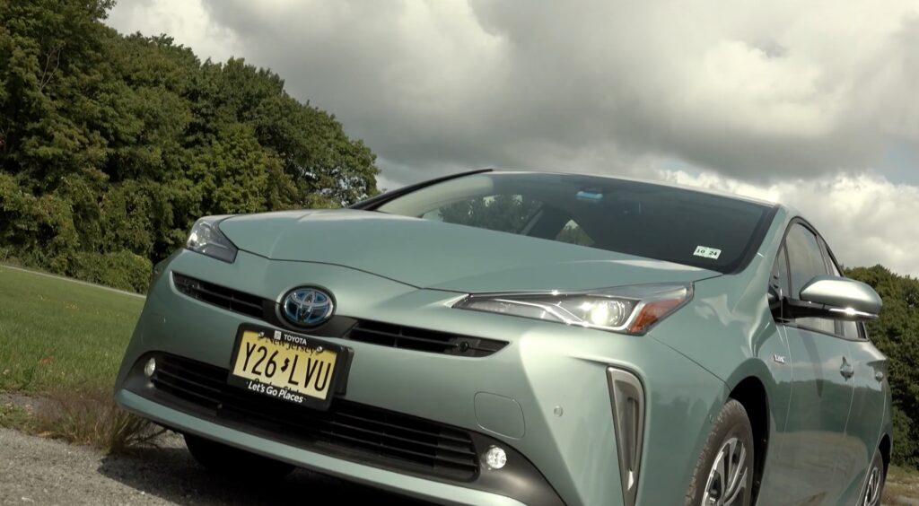 2020 Toyota Prius XLE AWD-e TEST DRIVE BY STEVE HAMMES
